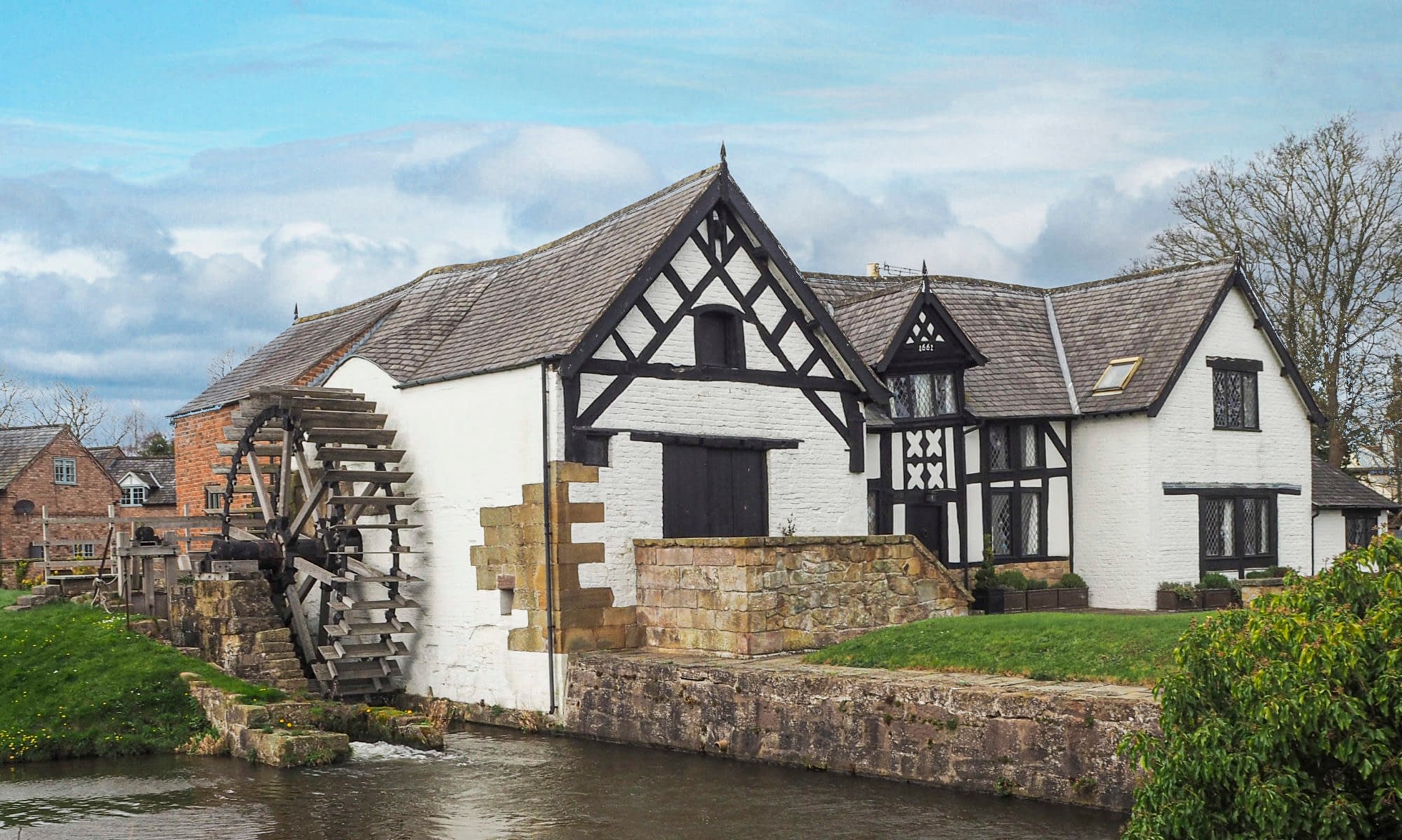 Flooding in Rossett on 6th Nov 2000 - Rossett Village